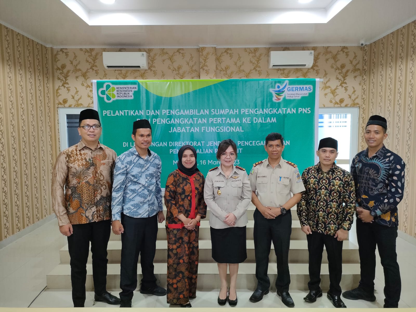 Pelantikan Dan Pengambilan Sumpah Pengangkatan PNS Dan Pengangkatan ...